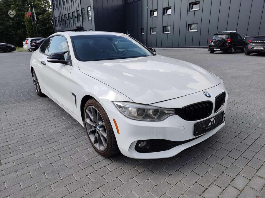 White BMW 428 2014 in Siauliai, with an engine capacity of 2.00 L and mileage of 322 thousand km for 7600 €, photo 1 on AUTOMOTO.COM.LV