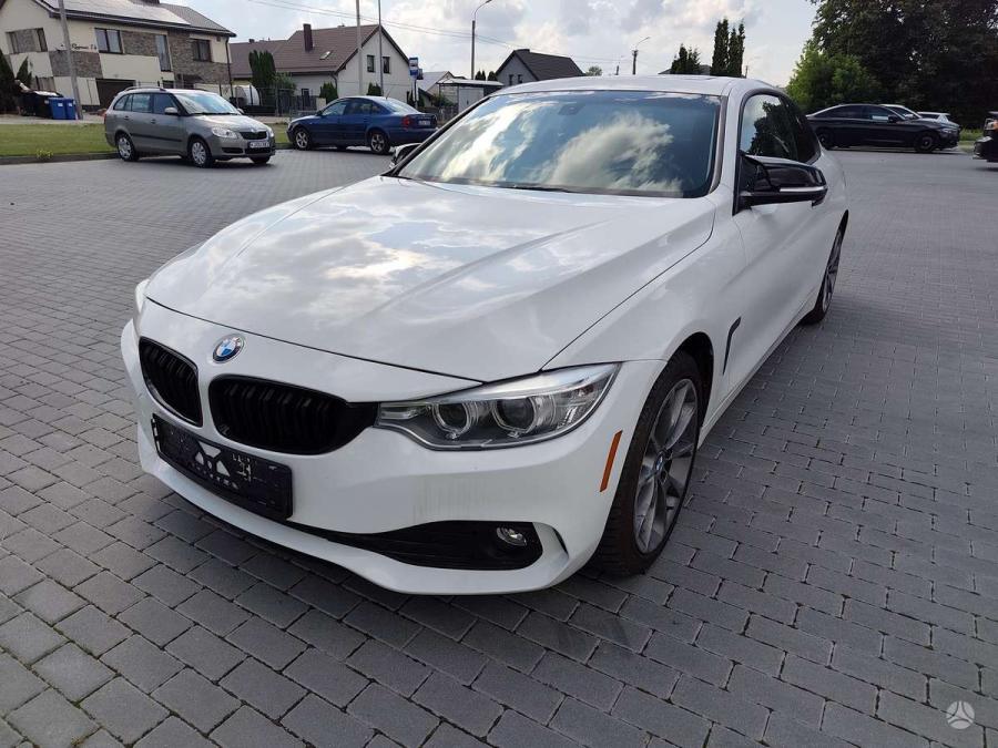 White BMW 428 2014 in Siauliai, with an engine capacity of 2.00 L and mileage of 322 thousand km for 7600 €, photo 4 on AUTOMOTO.COM.LV