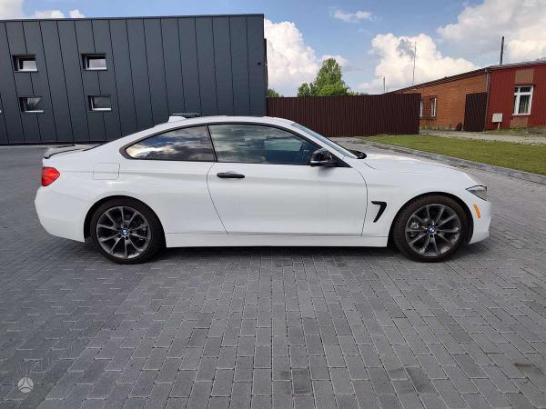 White BMW 428 2014 in Siauliai, with an engine capacity of 2.00 L and mileage of 322 thousand km for 7600 €, photo 7 on AUTOMOTO.COM.LV