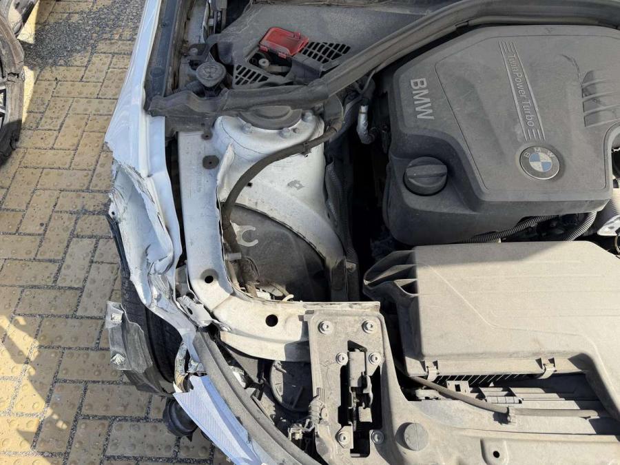 White BMW 428 2015 in Siauliai, with an engine capacity of 2.00 L and mileage of 178 thousand km for 5800 €, photo 19 on AUTOMOTO.COM.LV