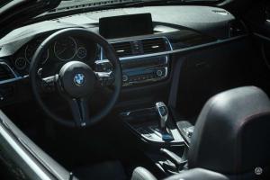 Black BMW 430 2018 in Kaunas, with an engine capacity of 2.00 L and mileage of 162 thousand km for 18300 €, photo 13 on AUTOMOTO.COM.LV
