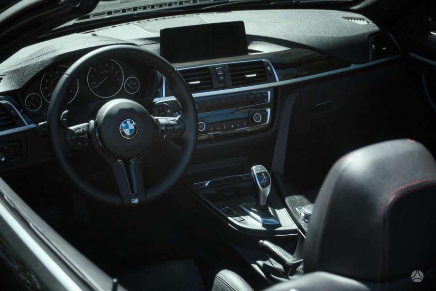 Black BMW 430 2018 in Kaunas, with an engine capacity of 2.00 L and mileage of 162 thousand km for 18300 €, photo 13 on AUTOMOTO.COM.LV