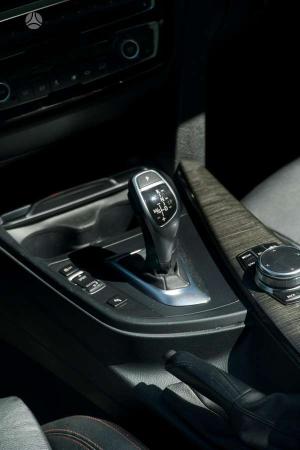 Black BMW 430 2018 in Kaunas, with an engine capacity of 2.00 L and mileage of 162 thousand km for 18300 €, photo 16 on AUTOMOTO.COM.LV