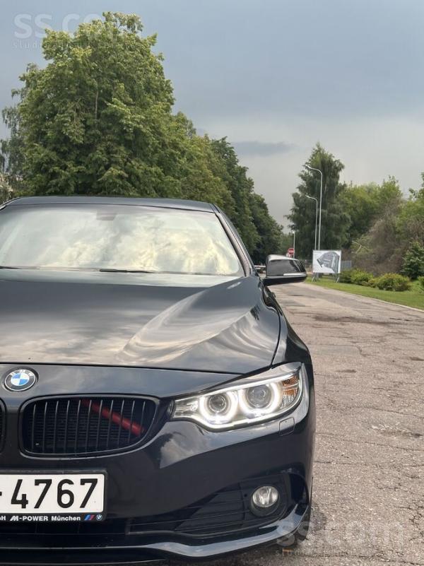 Black BMW 430 2015 in Riga, with an engine capacity of 3.00 L and mileage of 284 thousand km for 13499 €, photo 4 on AUTOMOTO.COM.LV