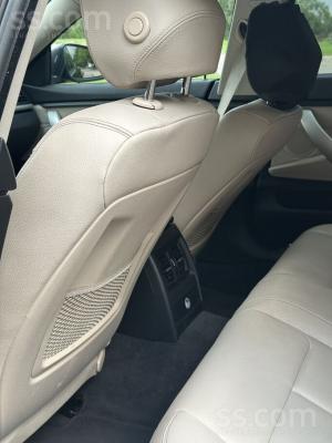 Black BMW 430 2015 in Riga, with an engine capacity of 3.00 L and mileage of 284 thousand km for 13499 €, photo 14 on AUTOMOTO.COM.LV