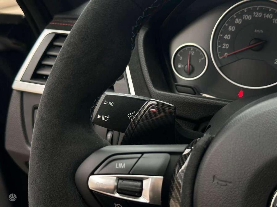 Black BMW 430 2020 in Vilnius, with an engine capacity of 2.00 L and mileage of 80 thousand km for 23300 €, photo 21 on AUTOMOTO.COM.LV
