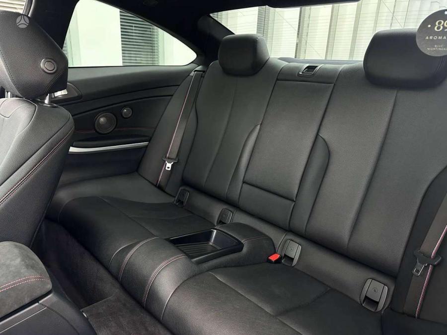 Black BMW 430 2020 in Vilnius, with an engine capacity of 2.00 L and mileage of 80 thousand km for 23300 €, photo 26 on AUTOMOTO.COM.LV