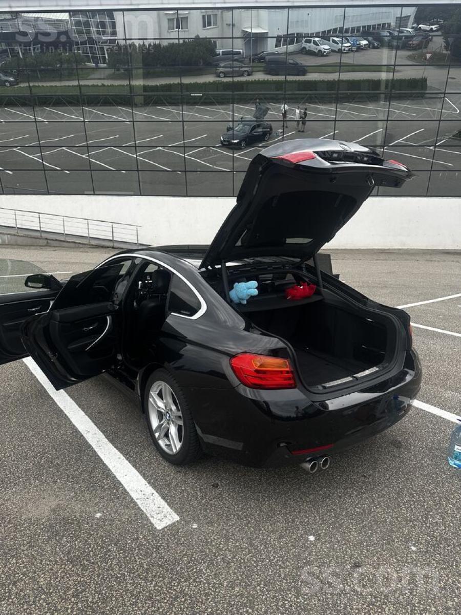 Black BMW 430 2016 in Riga, with an engine capacity of 3.00 L and mileage of 292 thousand km for 18000 €, photo 19 on AUTOMOTO.COM.LV