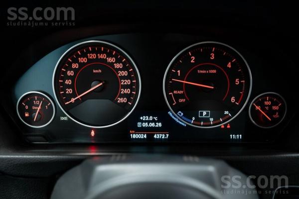 Синий БМВ 430 2015 в Рига, объемом двигателя 3.00 л и пробегом 180 тыс. км за 19900 €, фото 9 на AUTOMOTO.COM.LV