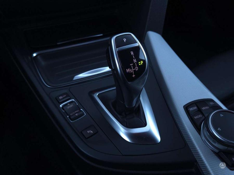 Черный БМВ 430 Gran Coupe 2015 в Каунас, объемом двигателя 3.00 л и пробегом 240 тыс. км за 14350 €, фото 29 на AUTOMOTO.COM.LV