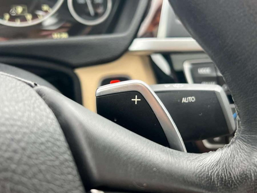 Black BMW 430 Gran Coupe 2019 in Kaunas, with an engine capacity of 2.00 L and mileage of 169 thousand km for 19699 €, photo 20 on AUTOMOTO.COM.LV