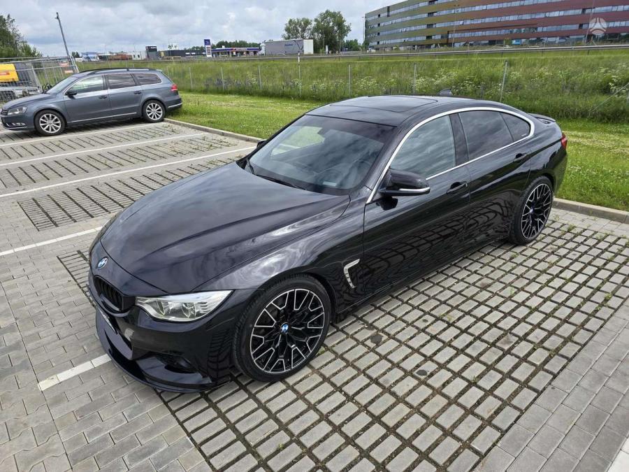 Черный БМВ 430 Gran Coupe 2019 в Вильнюс, объемом двигателя 2.00 л и пробегом 181 тыс. км за 19800 €, фото 14 на AUTOMOTO.COM.LV
