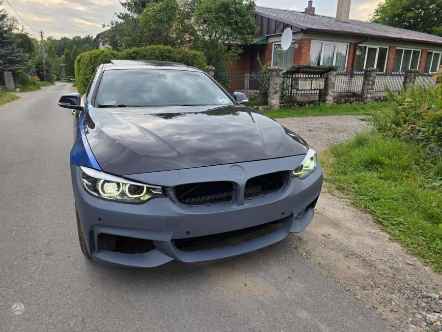 Синий БМВ 430 Gran Coupe 2019 в Вильнюс, объемом двигателя 2.00 л и пробегом 177 тыс. км за 16400 €, фото 4 на AUTOMOTO.COM.LV
