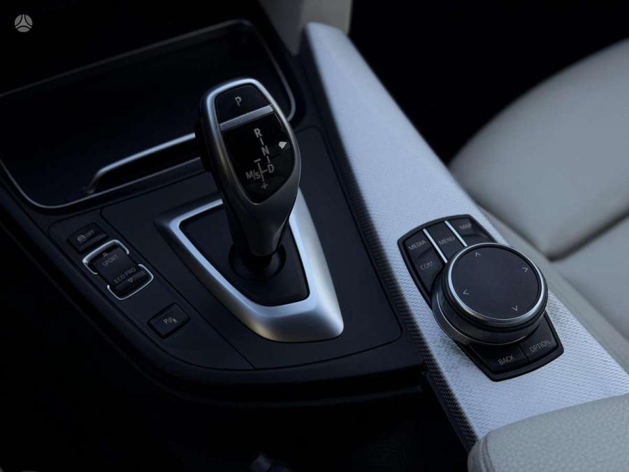 Синий БМВ 430 Gran Coupe 2020 в Рокишкис, объемом двигателя 2.99 л и пробегом 260 тыс. км за 17450 €, фото 43 на AUTOMOTO.COM.LV
