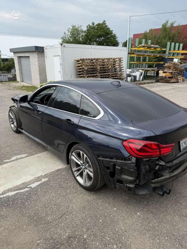 Blue BMW 430 Gran Coupe 2018 in Vilnius, with an engine capacity of 2.00 L and mileage of 105 thousand km for 13500 €, photo 1 on AUTOMOTO.COM.LV