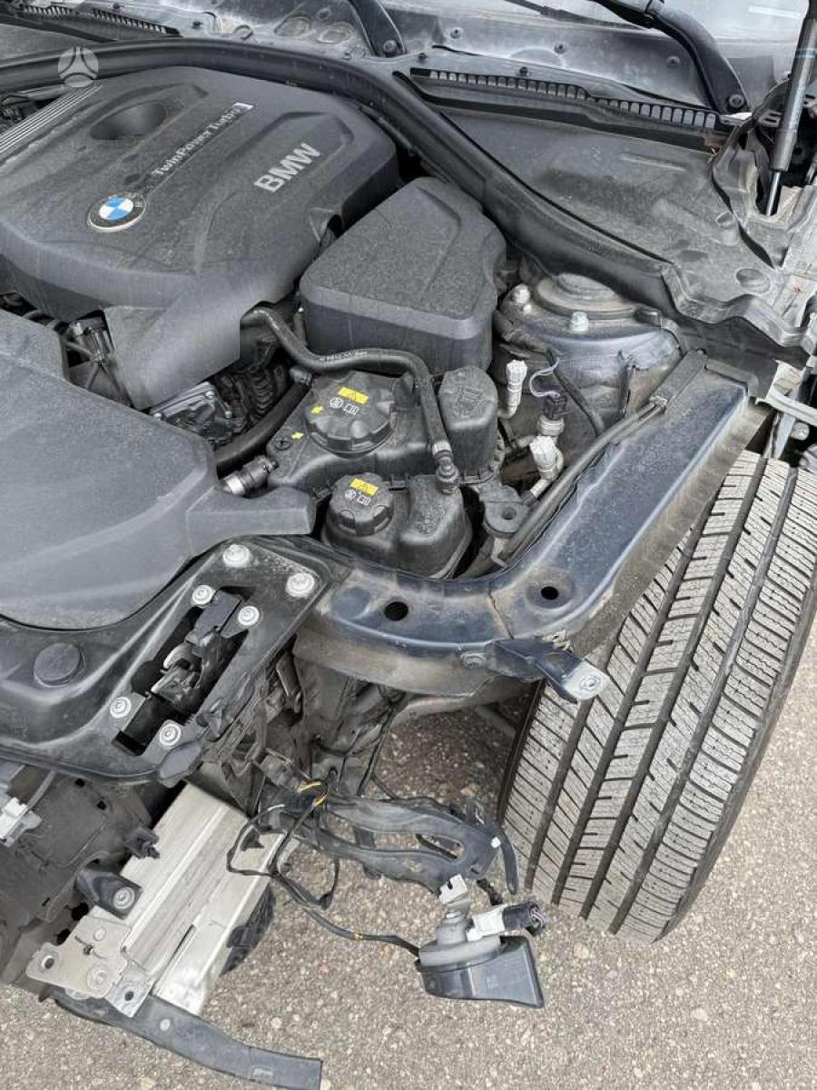 Blue BMW 430 Gran Coupe 2018 in Vilnius, with an engine capacity of 2.00 L and mileage of 105 thousand km for 13500 €, photo 25 on AUTOMOTO.COM.LV