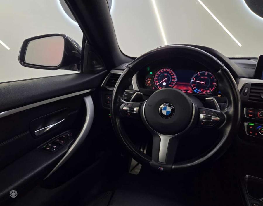 Grey BMW 430 Gran Coupe 2019 in Marijampole, with an engine capacity of 2.99 L and mileage of 309 thousand km for 15350 €, photo 8 on AUTOMOTO.COM.LV