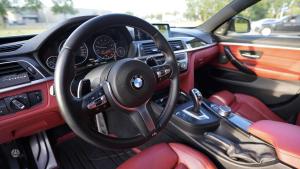 White BMW 430 Gran Coupe 2018 in Panevezys, with an engine capacity of 2.00 L and mileage of 171 thousand km for 15000 €, photo 6 on AUTOMOTO.COM.LV