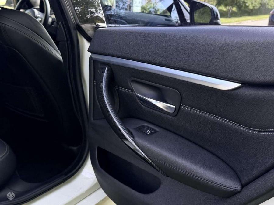 Белый БМВ 430 Gran Coupe 2019 в Вильнюс, объемом двигателя 2.00 л и пробегом 97 тыс. км за 19900 €, фото 16 на AUTOMOTO.COM.LV
