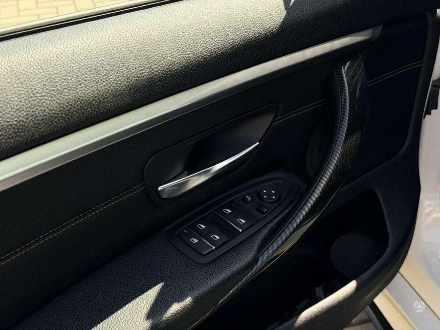 Белый БМВ 430 Gran Coupe 2019 в Вильнюс, объемом двигателя 2.00 л и пробегом 97 тыс. км за 19900 €, фото 17 на AUTOMOTO.COM.LV