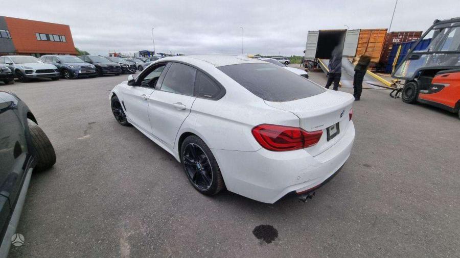 Белый БМВ 430 Gran Coupe 2017 в Вильнюс, объемом двигателя 2.00 л и пробегом 273 тыс. км за 12400 €, фото 7 на AUTOMOTO.COM.LV