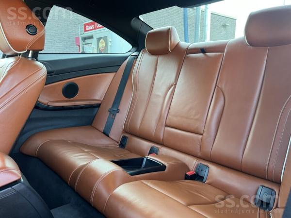 Grey BMW 430 2015 in Liepaja, with an engine capacity of 3.00 L and mileage of 339 thousand km for 18700 €, photo 9 on AUTOMOTO.COM.LV