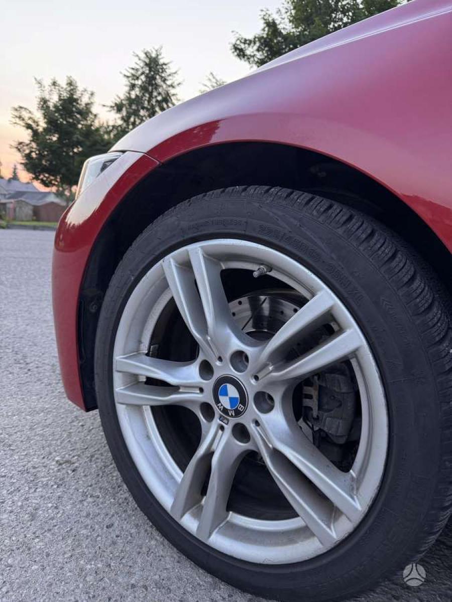 Red BMW 430 2018 in Vilnius, with an engine capacity of 2.00 L and mileage of 191 thousand km for 15900 €, photo 23 on AUTOMOTO.COM.LV