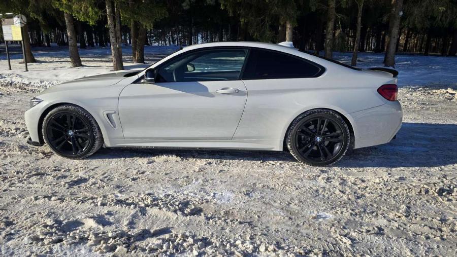 White BMW 430 2017 in Klaipeda, with an engine capacity of 2.00 L and mileage of 55 thousand km for 21500 €, photo 8 on AUTOMOTO.COM.LV