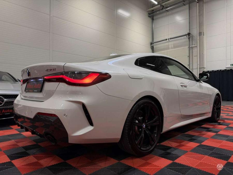 White BMW 430 2021 in Vilnius, with an engine capacity of 2.00 L and mileage of 121 thousand km for 27690 €, photo 5 on AUTOMOTO.COM.LV