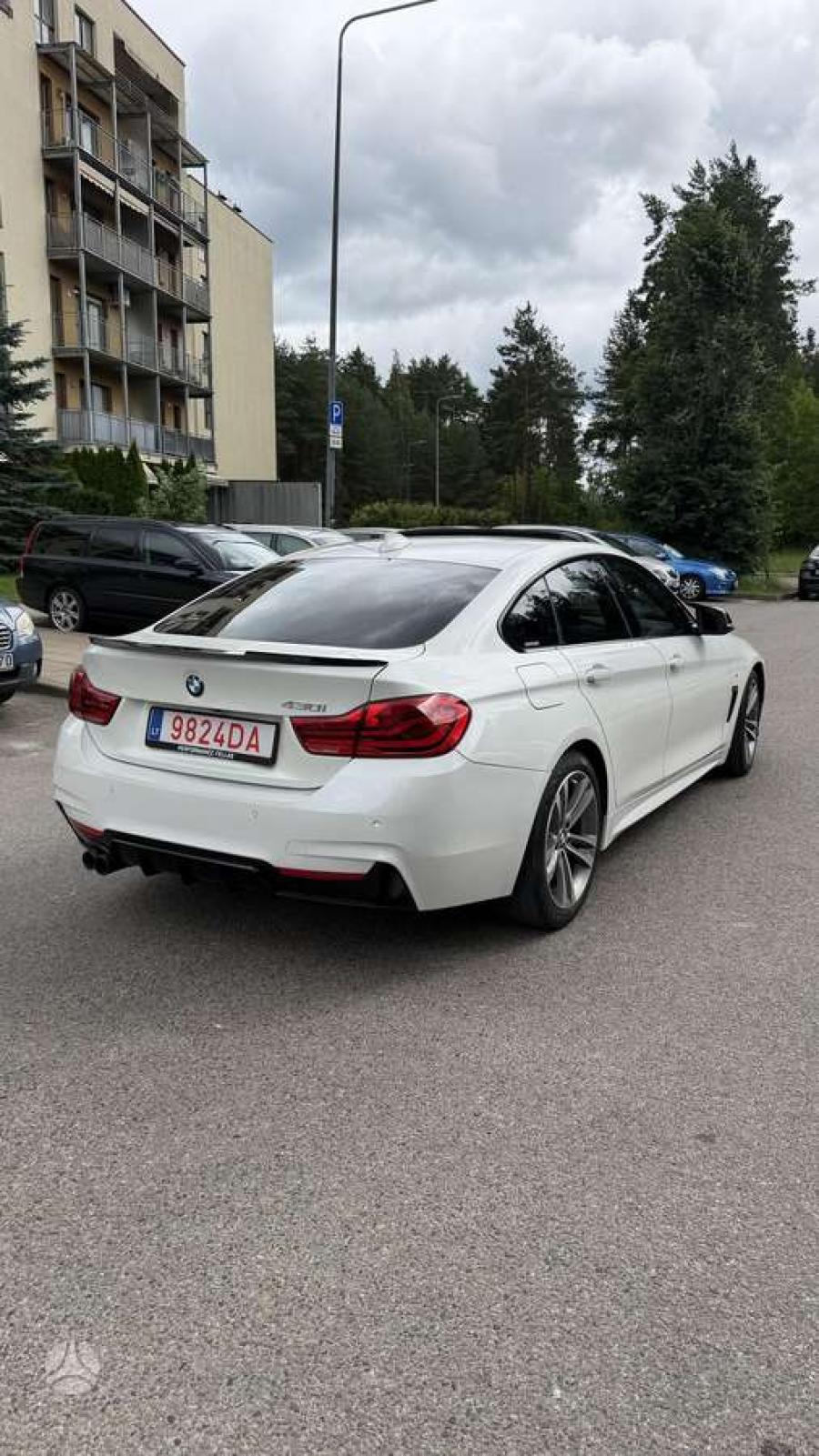 White BMW 430 2019 in Vilnius, with an engine capacity of 0.00 L and mileage of 160 thousand km for 18700 €, photo 4 on AUTOMOTO.COM.LV