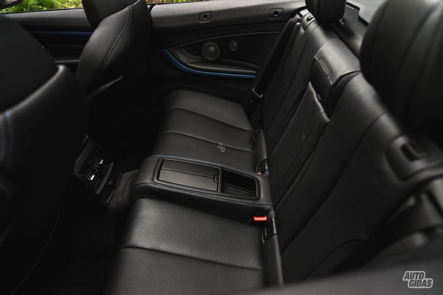 Black BMW 435 2014 in Vilnius, with an engine capacity of 3.00 L and mileage of 122 thousand km for 20900 €, photo 17 on AUTOMOTO.COM.LV