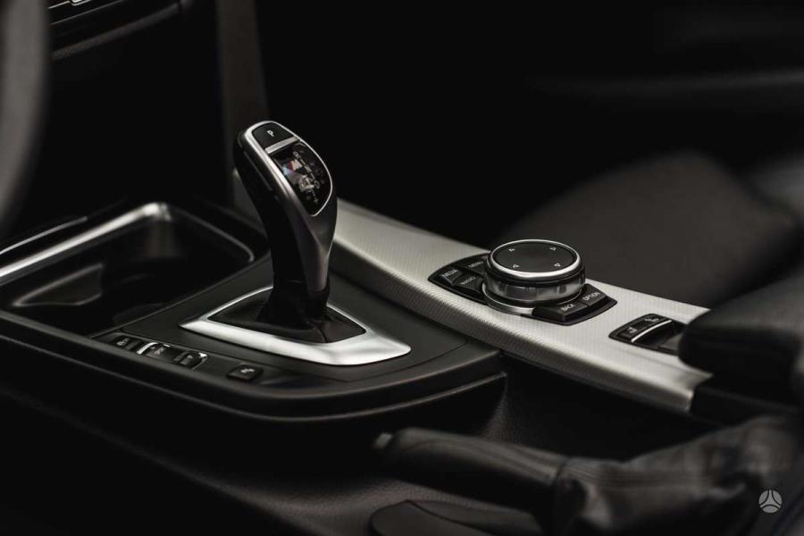 Melns BMW 435 2015 Viļņa, ar dzinēja tilpumu 2.98 L un nobraukumu 122 tūkst. km par 20990 €, foto 19 vietnē AUTOMOTO.COM.LV