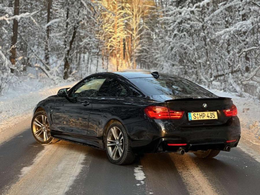 Melns BMW 435 2014 Viļņa, ar dzinēja tilpumu 2.98 L un nobraukumu 303 tūkst. km par 12900 €, foto 2 vietnē AUTOMOTO.COM.LV