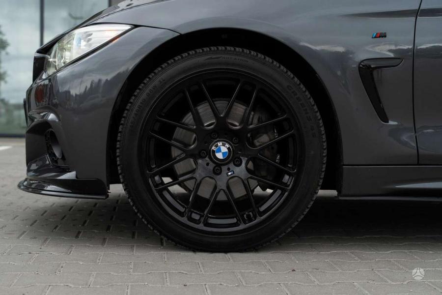 Melns BMW 435 2015 Viļņa, ar dzinēja tilpumu 2.98 L un nobraukumu 122 tūkst. km par 20800 €, foto 19 vietnē AUTOMOTO.COM.LV