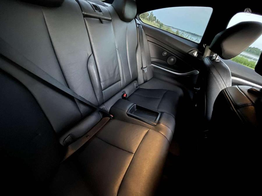 Black BMW 435 2016 in Telschi, with an engine capacity of 2.98 L and mileage of 245 thousand km for 14900 €, photo 13 on AUTOMOTO.COM.LV