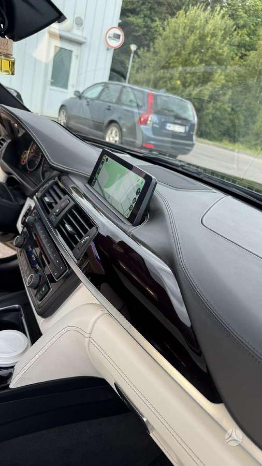 Black BMW 435 2016 in Vilnius, with an engine capacity of 2.98 L and mileage of 137 thousand km for 20200 €, photo 9 on AUTOMOTO.COM.LV