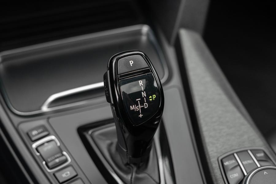 Zils BMW 435 2017 Rīga, ar dzinēja tilpumu 3.00 L un nobraukumu 219 tūkst. km par 21550 €, foto 25 vietnē AUTOMOTO.COM.LV