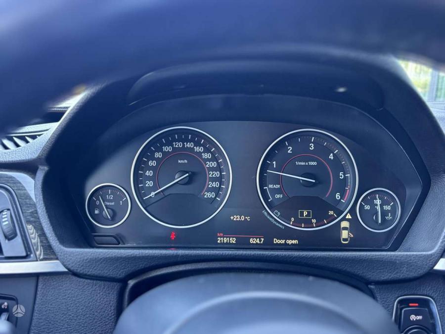 Melns BMW 435 Gran Coupe 2015 Viļņa, ar dzinēja tilpumu 2.99 L un nobraukumu 210 tūkst. km par 13950 €, foto 20 vietnē AUTOMOTO.COM.LV