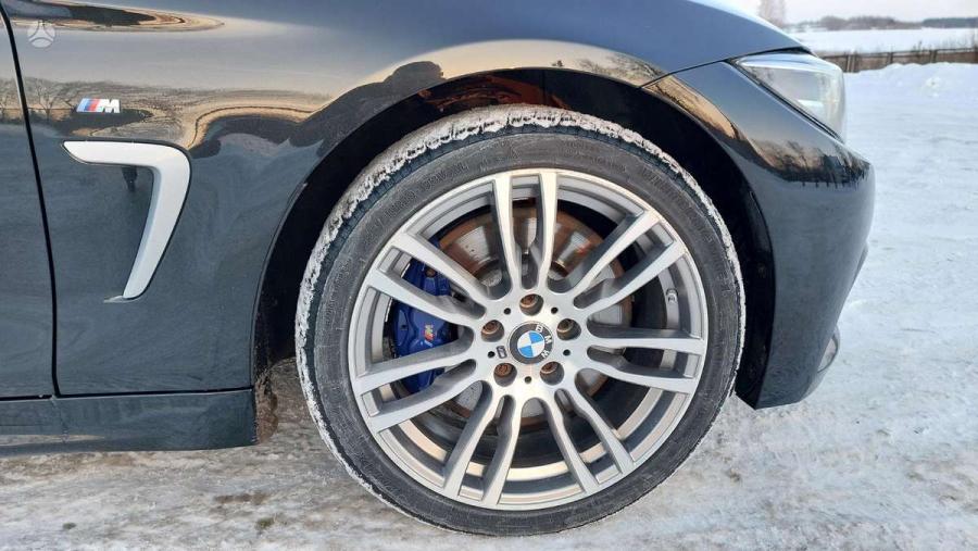 Melns BMW 435 Gran Coupe 2019 Skaudvilė, ar dzinēja tilpumu 2.99 L un nobraukumu 184 tūkst. km par 21200 €, foto 7 vietnē AUTOMOTO.COM.LV
