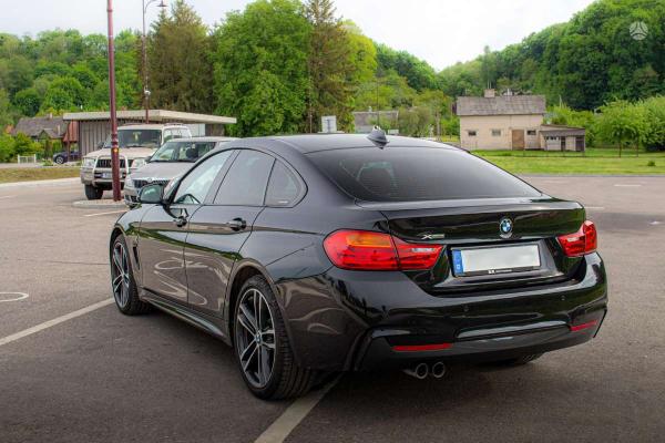 Black BMW 435 Gran Coupe 2015 in Kaunas, with an engine capacity of 3.00 L and mileage of 161 thousand km for 15200 €, photo 4 on AUTOMOTO.COM.LV