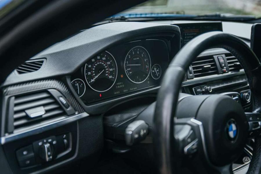 Blue BMW 435 Gran Coupe 2015 in Svencionys, with an engine capacity of 2.98 L and mileage of 182 thousand km for 13500 €, photo 13 on AUTOMOTO.COM.LV