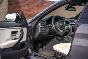 Grey BMW 435 Gran Coupe 2017 in Marijampole, with an engine capacity of 2.99 L and mileage of 244 thousand km for 16950 €, photo 25 on AUTOMOTO.COM.LV