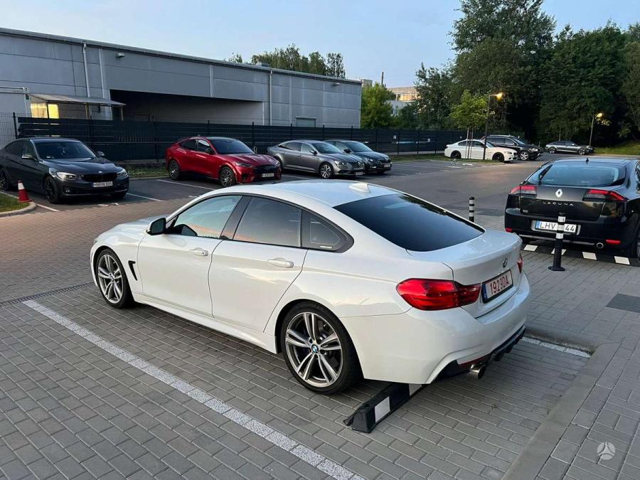 Белый БМВ 435 Gran Coupe 2014 в Вильнюс, объемом двигателя 2.98 л и пробегом 250 тыс. км за 14600 €, фото 3 на AUTOMOTO.COM.LV