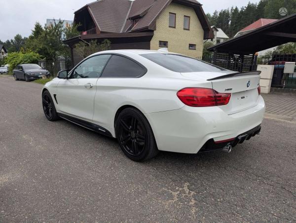 White BMW 435 2014 in Vilnius, with an engine capacity of 2.98 L and mileage of 221 thousand km for 11800 €, photo 8 on AUTOMOTO.COM.LV