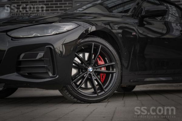 Melns BMW 440 2021 Rīga, ar dzinēja tilpumu 3.00 L un nobraukumu 69 tūkst. km par 39990 €, foto 3 vietnē AUTOMOTO.COM.LV