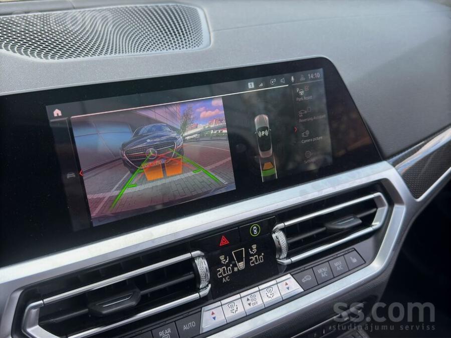Black BMW 440 2021 in Riga, with an engine capacity of 3.00 L and mileage of 69 thousand km for 44200 €, photo 11 on AUTOMOTO.COM.LV