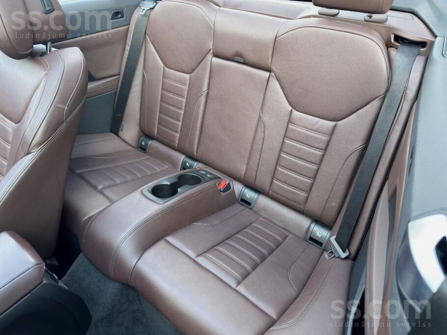 Black BMW 440 2021 in Riga, with an engine capacity of 3.00 L and mileage of 69 thousand km for 44200 €, photo 13 on AUTOMOTO.COM.LV