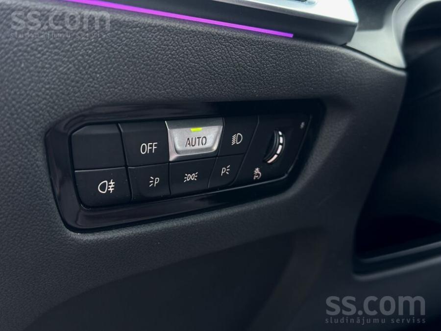 Black BMW 440 2021 in Riga, with an engine capacity of 3.00 L and mileage of 69 thousand km for 44200 €, photo 16 on AUTOMOTO.COM.LV