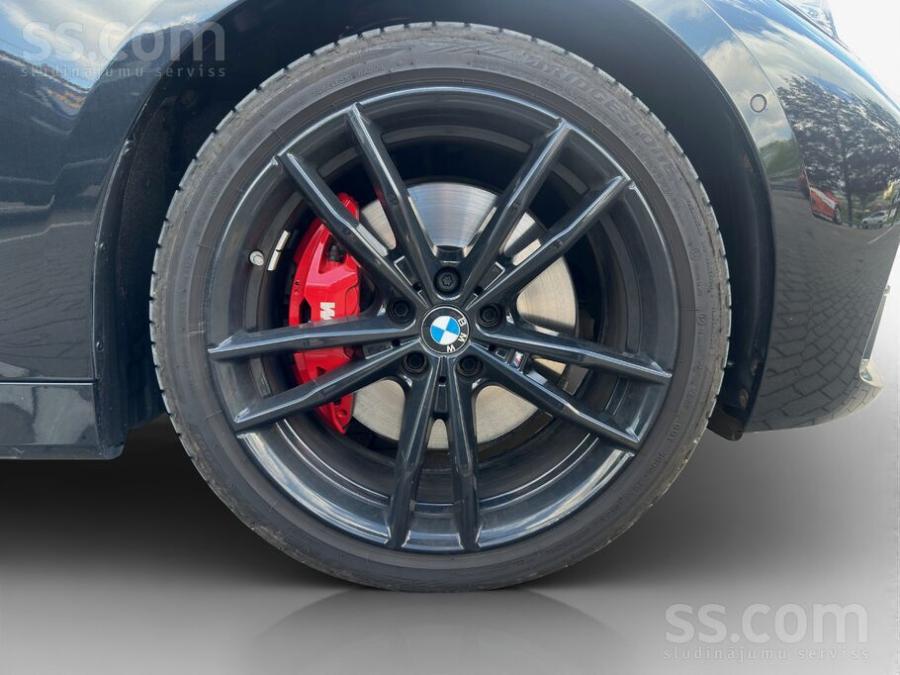 Black BMW 440 2021 in Riga, with an engine capacity of 3.00 L and mileage of 69 thousand km for 44200 €, photo 17 on AUTOMOTO.COM.LV