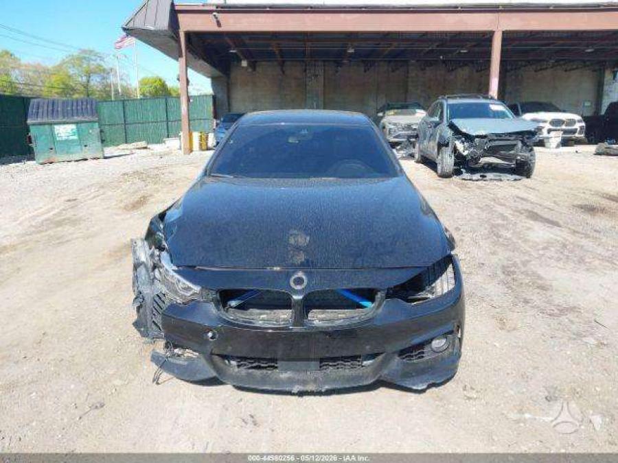 Black BMW 440 2018 in Klaipeda, with an engine capacity of 3.00 L and mileage of 77 thousand km for 9999 €, photo 7 on AUTOMOTO.COM.LV